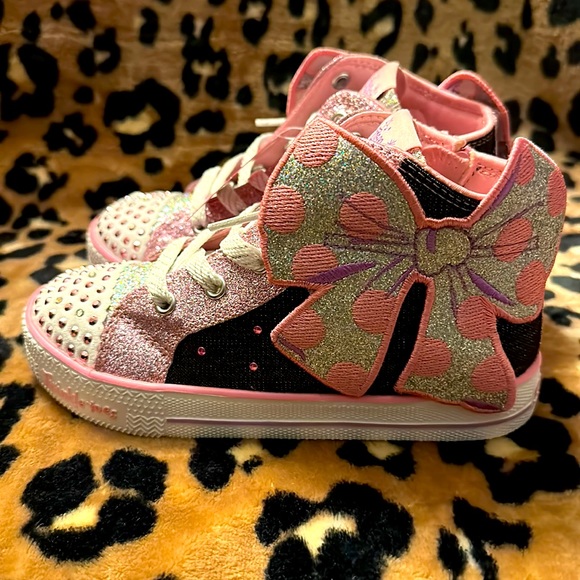 Skechers | Shoes | Skechers Twinkle Toes I Light Up Size 2 Blackpink ...